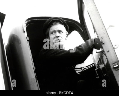 HELL DRIVERS (1957) GORDON JACKSON, HERBERT LOM, PATRICK MCGOOHAN ...