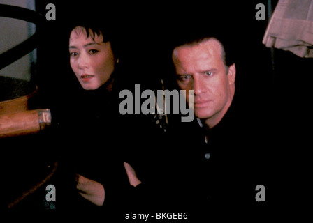 THE HUNTED (1995) CHRISTOPHER LAMBERT, YOKO SHIMADA HUND 007 Stock ...