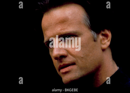 THE HUNTED (1995) CHRISTOPHER LAMBERT HUND 025 Stock Photo - Alamy