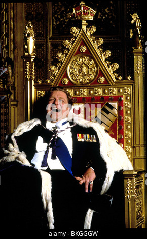 KING RALPH (1990) JOHN GOODMAN, JOELY RICHARDSON KGR 039 Stock Photo ...