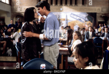 Neve Campbell & Jerry O'Connell Film: Scream 2 (USA 1997) Characters ...