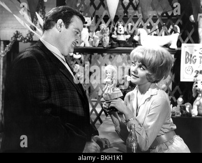 THE STRANGLER (1963) VICTOR BUONO STRG 005P Stock Photo - Alamy