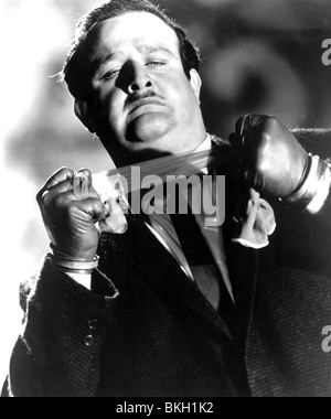 THE STRANGLER (1963) VICTOR BUONO STRG 008P Stock Photo - Alamy