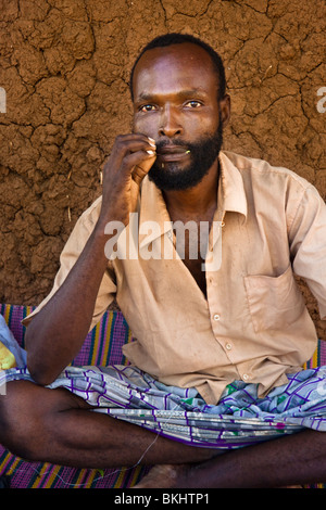 Man chewing miraa (qat Stock Photo - Alamy