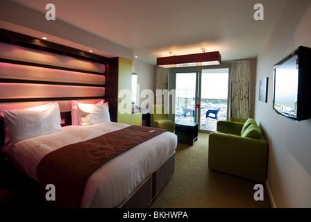 family bedroom of double and twin beds Ocean Hotel, Butlins Bognor ...