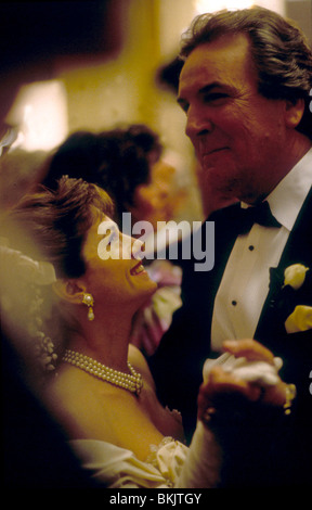ONCE AROUND (1991) HOLLY HUNTER, RICHARD DREYFUSS, DANNY AIELLO ONA 043 ...