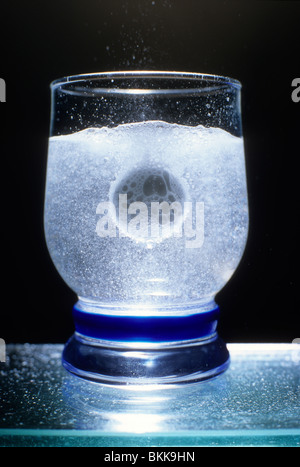 Alka-Seltzer dissolving in water Stock Photo - Alamy