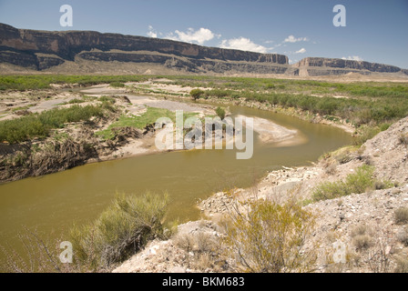 Rio Grande River - border between US and Mexico. Big Bend National Park ...