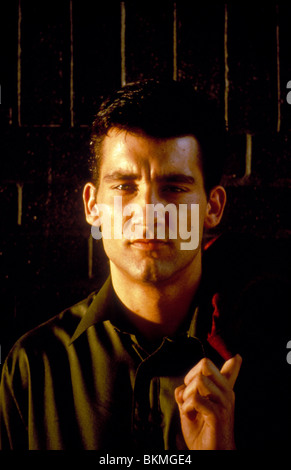 CLOSE MY EYES (1991) CLIVE OWEN, SASKIA REEVES CLME 020 Stock Photo - Alamy