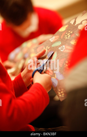 Children making things in an art workshop Stock Photo - Alamy