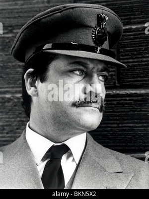 VENOM -1981 OLIVER REED Stock Photo - Alamy