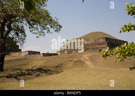 The pyramid at San Andres Mayan ruins in the valley of Zapotitán, El ...