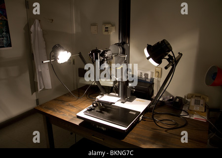 Digital camera set-up in a forensic lab. Nebraska State Patrol Crime ...