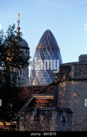 Tower of London and Swiss RE, City of London, England, UK Stock Photo ...