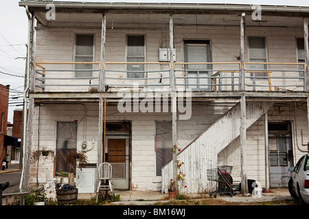 Old house falling apart near Gävle, Sweden Stock Photo - Alamy