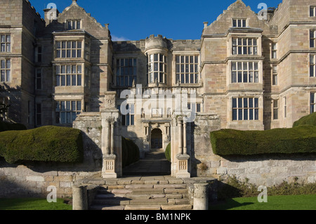 Fountains Abbey, near Ripon, North Yorkshire, UK Stock Photo - Alamy