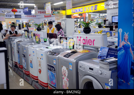 Washing machines of Qingdao Haier Co. Ltd. at Suning Appliance Co Stock ...