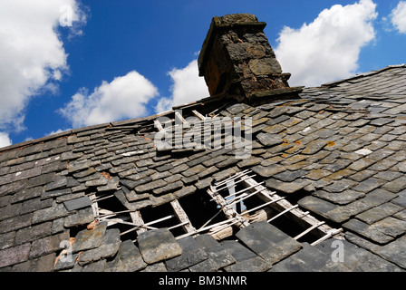 Traditional Welsh Slate Roof Slates quality thick Wales Stock Photo - Alamy