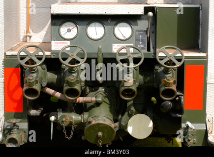 green goddess army fire engine engines auxiliary reserve bedford trucks Stock Photo - Alamy