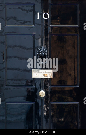 The door to number 10 Downing Street, Westminster, central London ...