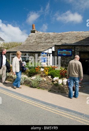 Tourists shopping in Tintagel Cornwall England uk Stock Photo - Alamy