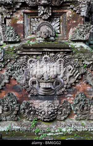 Hindu stone carving in Ubud Bali Indonesia Stock Photo - Alamy