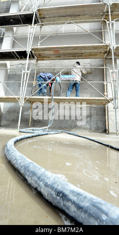 “BTP” building site (public buildings and work sector): concrete wall ...