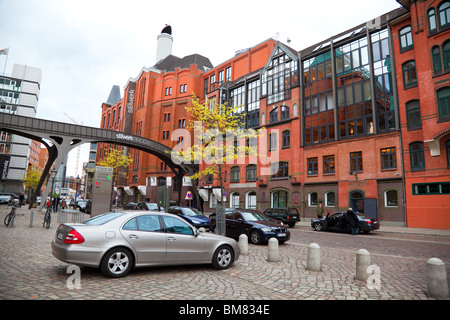 Hamburg Altona, Grosse Elbstrasse, Stilwerk Bridge, Fischmarkt Building ...