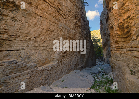 Devil's Hall, Pine Spring Canyon, Guadalupe Mountains National Park ...