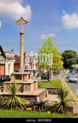 Haslemere town centre high street Surrey, England, close to the border ...