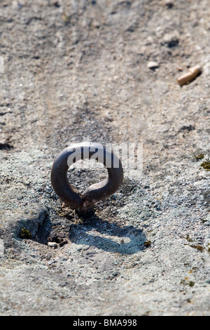 rusty old mooring ring Stock Photo - Alamy