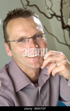 Footballer Geoff Thomas played for Crystal Palace and picked up 9 caps ...