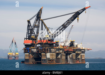 Oil rig at Stavanger, North Sea oil capital, Rogaland, Norway ...
