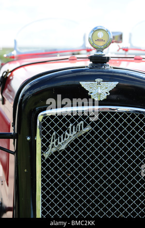 Austin 7 Seven vintage car radiator grill logo Stock Photo - Alamy