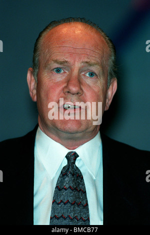 JOHN REID MP MINISTER OF TRANSPORT 03 November 1998 Stock Photo - Alamy