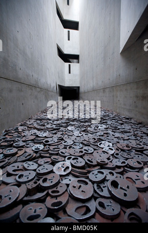 Berlin Jewish Museum Jüdisches Museum interior - dramatic glass ...
