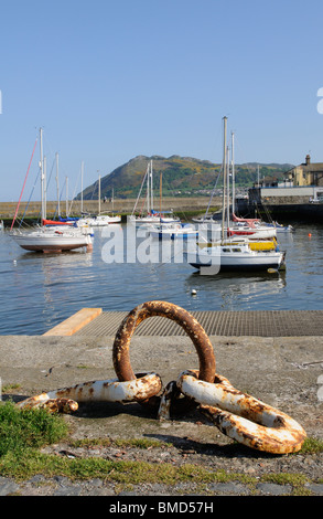 The Bray Harbour with a backdrop of Bray Head in County Wicklow ...