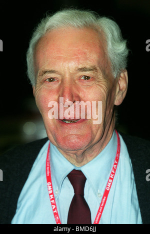 TONY BENN LABOUR PARTY CHESTERFIELD 04 October 1999 Stock Photo - Alamy