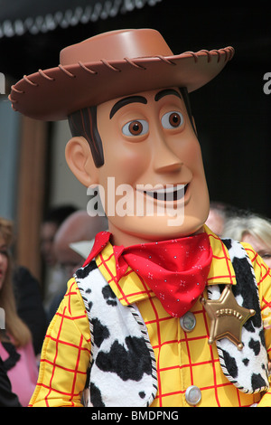 02 June 2010- Hollywood, CA - Actress Delphine ChanÃ„ac arrives at the ...