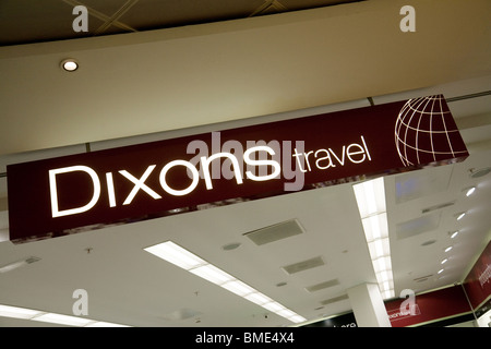 Dixons store at Heathrow Terminal 4 Stock Photo - Alamy