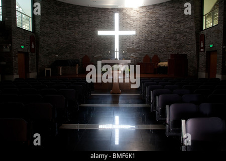 Altar in Pu Tong Christian Church, Shanghai, China Stock Photo - Alamy