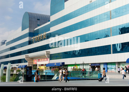 Luohu Commercial City shopping mall exterior in Shenzhen, China Stock ...