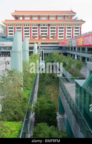 Luohu Immigration Control Point and Luo Hu Commercial City, Luohu ...