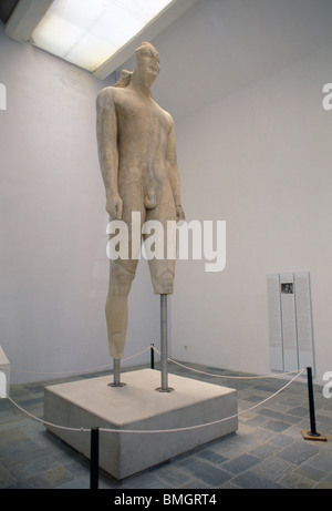 Kouros of Samos 3 times life size dedicated to Hera at Samos Museum ...