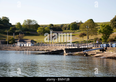 stone groynes and sea wall at Swanage bay Stock Photo - Alamy