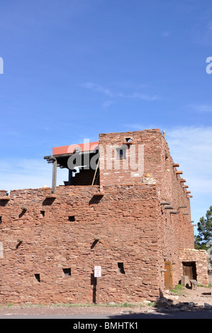 Adobe, Pueblo-style architecture of Hopi House, Grand Canyon National ...