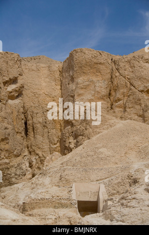 Egypt, Valley of the Kings, entry to tomb KV5 Stock Photo - Alamy