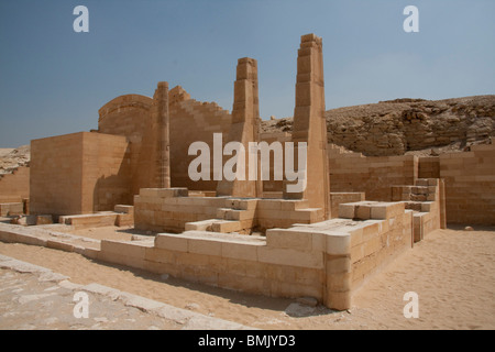 Pyramid complex of Giza from the Nile, Egypt Stock Photo - Alamy