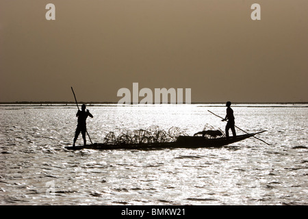 Mali, Lake D'Ebo. Fishing boat on Lake Debo - Niger River Stock Photo ...
