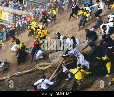 Kiotoshi, Yamadashi, Onbashira Festival, Suwa Taisha Shrine, Nagano ...